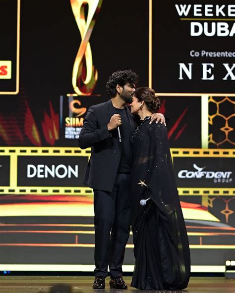 nayanthara and vignesh shivan romantic pics from siima 2024 nayanthara