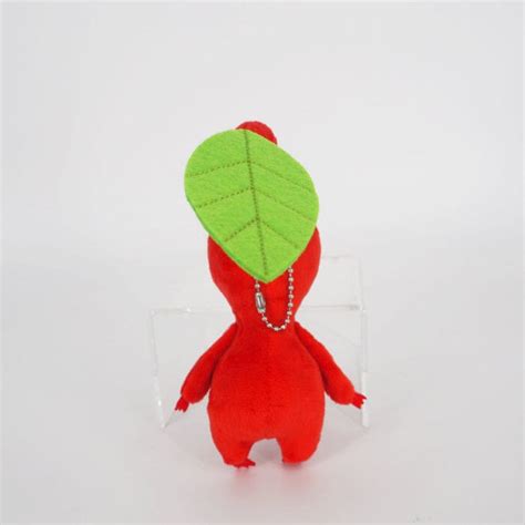 Red Pikmin Leaf Mascot Plush Keychain Authentic Japanese Pikmin