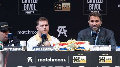 Eddie Hearn no cree que Canelo Álvarez vaya en declive en su carrera