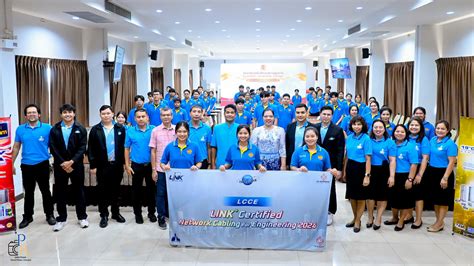 นางสาววิภาพร ยอดอุดม รองผู้อำนวยการฝ่ายแผนงานและความร่วมมือ เป็นประธาน