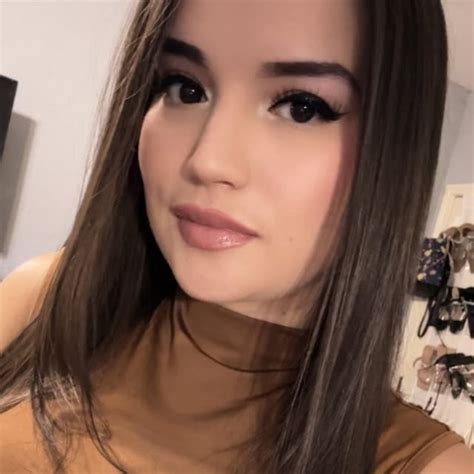 Nasciely Soynass • Threads Say More