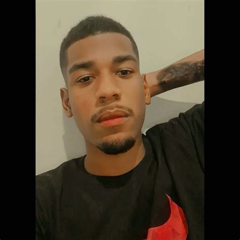 Patrick Xavier Patrick Xavieer • Threads Say More