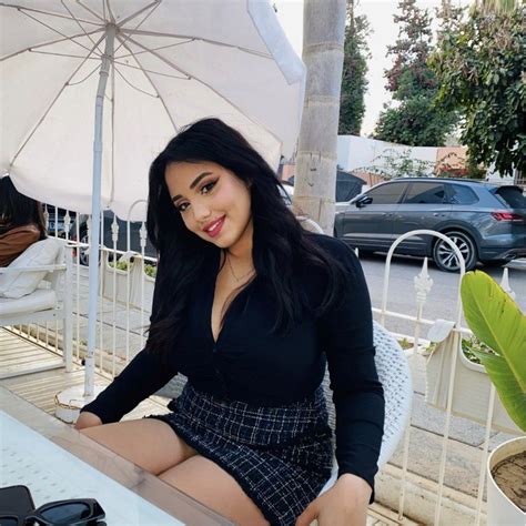 Fadoua Fadouabl2 Snapchat Stories Spotlight And Lenses