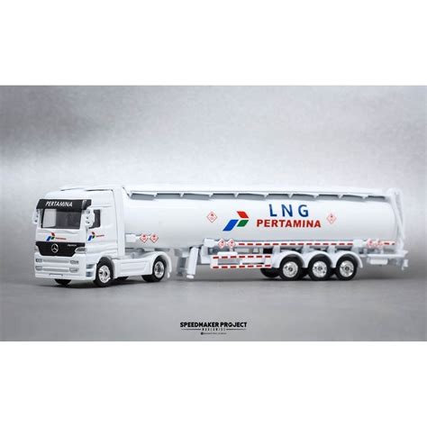 Welly Mercedes Benz Actros Custom Truck Tank Pertamina Lng Diecast