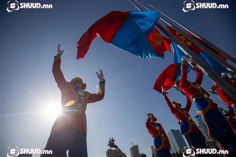 Энэ пүрэв гарагт бүх нийтээрээ амарна