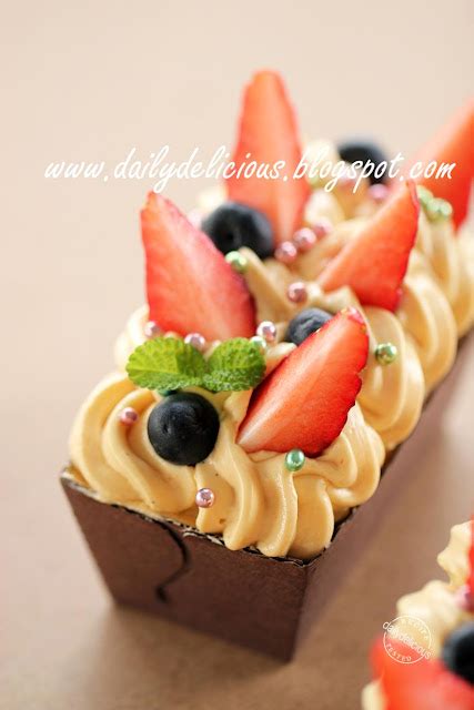 Dailydelicious Thai Strawberry Caramel Cake Happy Birthday To You