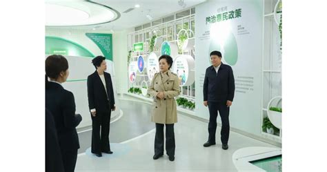 Първата дама на Китай проучи мерките за превенция и лечение на туберкулоза в Чанша