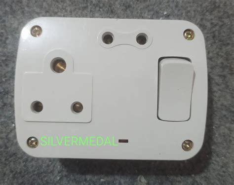 6amp Three Pin Combined With Two Pin At ₹ 27piece Combine Box In New