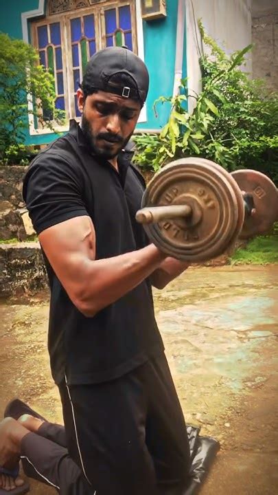 Tall Kneling Bicep Curl මෙන්න ඔබට නිවසේදී උත්සාහ කළ හැකි සරල බාබෙල්