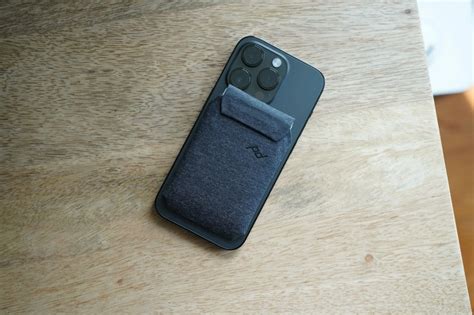 The Best Magsafe Wallets That Stick To The Back Of Your Iphone Gear