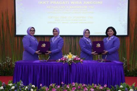 Ketum IKKT PWA Pimpin Sertijab Tiga Pengurus IKKT Pusat Progresif