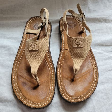 Ugg Shoes Ugg Australian Sefina Leather Thong Sandals Size 8 Poshmark