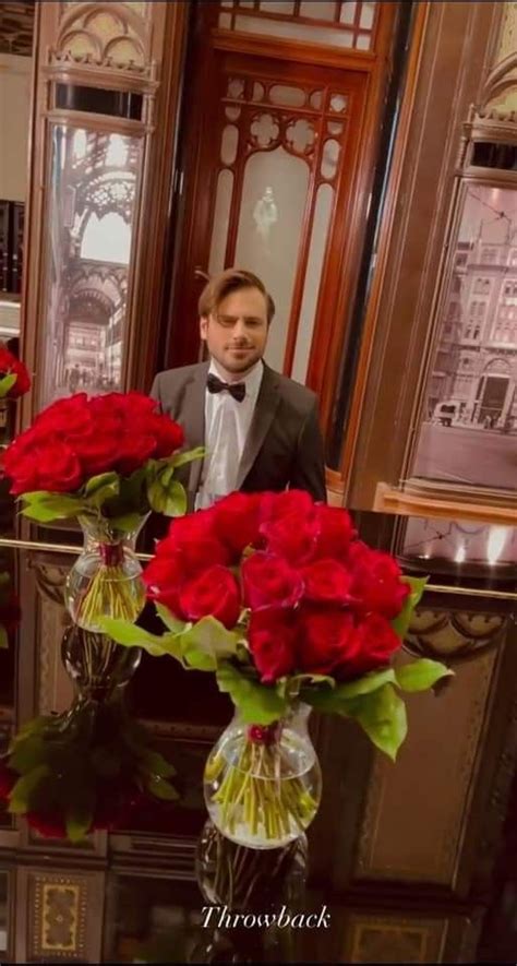 Pin By Pepa Muñozcarbajo On Hauser Beautiful Rose Flowers Most