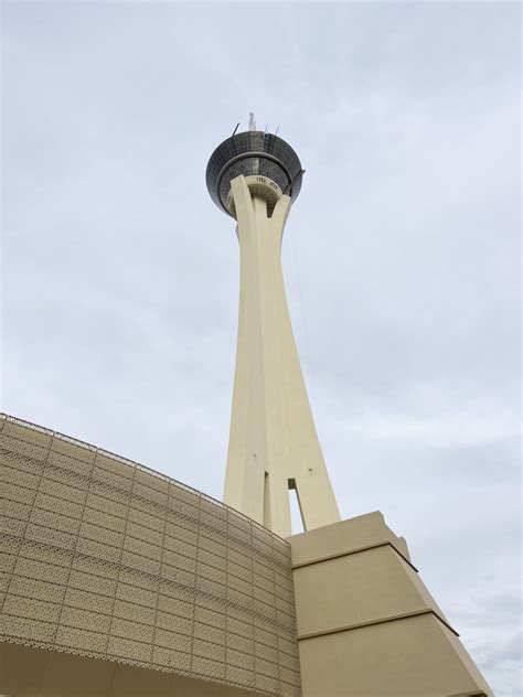 The Strat Las Vegas Renovated Rooms Top Of The World Dining