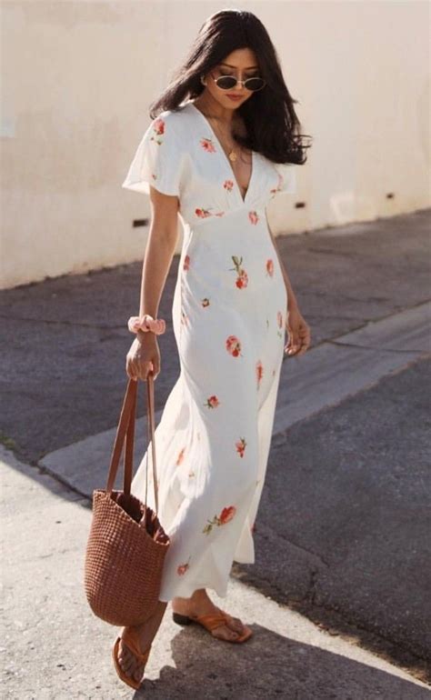 Пин от пользователя Momo на доске Dresses в 2025 г Наряды Стильные наряды Модели