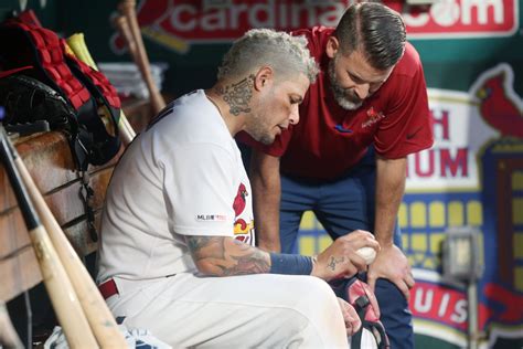 St Louis Cardinals Place All Star Catcher Yadier Molina On Il Due To