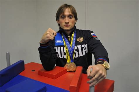 Поздравляем с днём рождения главного тренера сборной московской области по пара армрестлингу