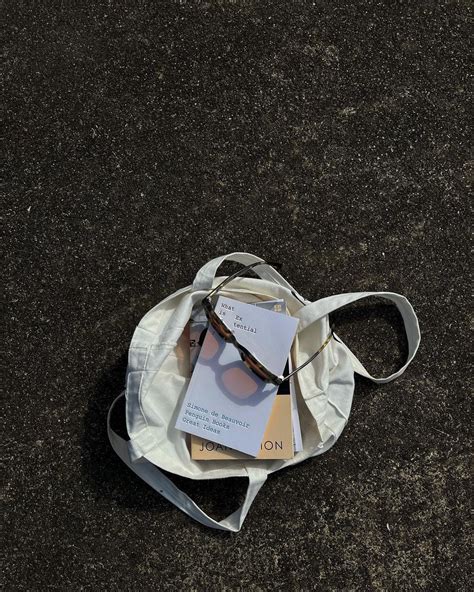 Olivia On Instagram A Weekend Full Of Sleep And Simone Olivia Sunglasses Case Instagram