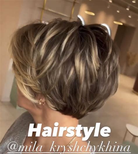 22 Cutest Short Feathered Hair Ideas For An Amazing Layering Effect