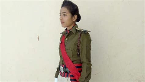 कौन हैं कांस्टेबल शालिनी चौहान जो अंडरकवर अजेंट बन 3 महीने कॉलेज में