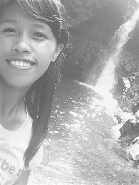 Lovely Girl Hugot Sa Pag Ibig