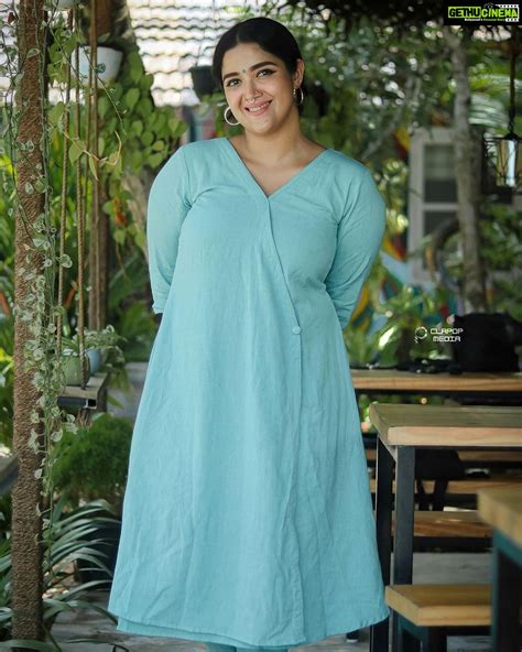 Abhirami Suresh Instagram Wearing Parishkakochi 🩵 Cafe Uutopia Gethu Cinema