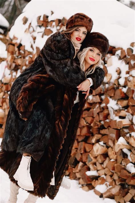 Уличный стиль русские девушки девушки в шубах Russian Girl зимняя фотосессия Шуба Уличный