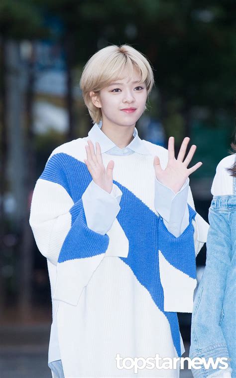 [트와이스] 뮤직뱅크 출근길 멤버들 톱스타뉴스 기사사진 인스티즈 Instiz 이슈 카테고리