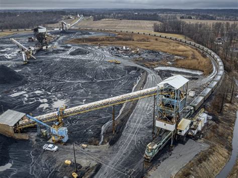 Pal Loading Coal At Warrior Coal Mine Nebo Ky Jim Pearson Photography