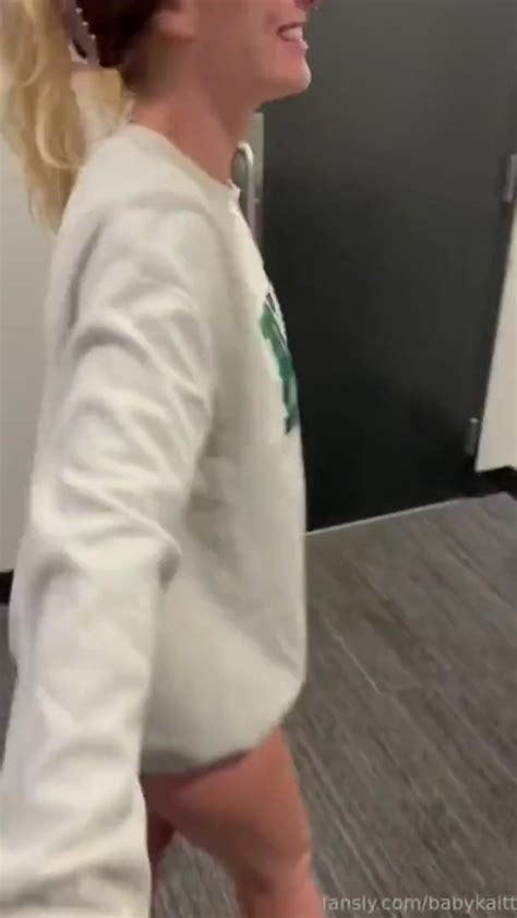 Sexy Slut Showing Off