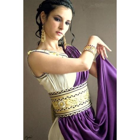 Caftan Hajar 250€ Caftan Catalogue