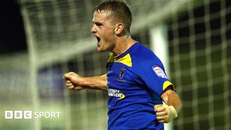 Charlie Strutton Braintree Town Sign Ex Afc Wimbledon Forward Bbc Sport