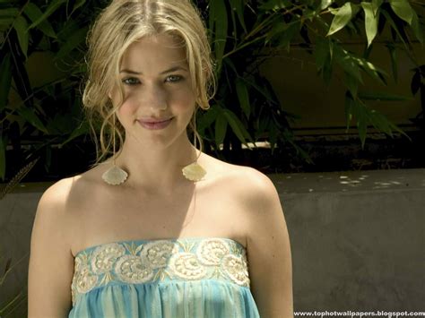 Hd Wallpapers Julie Gonzalo