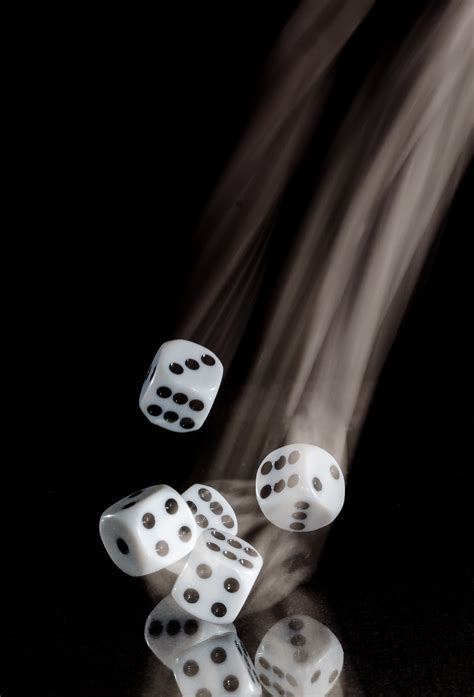 Gather Round Sisters You Can Get A Hocus Pocus Yahtzee Game And It