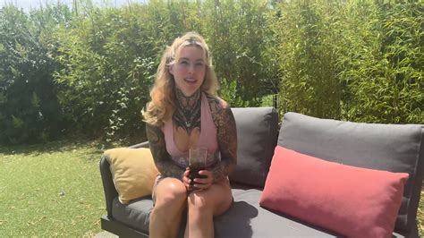 Pandora 28 Years Old Adopted By Marseille Eporner