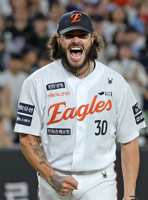 롯데 2위 꿈도 꾸지마 폰세 200k→개막 15연승→김경문 1000승한화 미친 대기록 파티 대전 게임노트