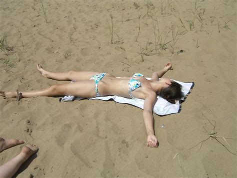 Busty Blonde Shows Her Naked Body At The Nude Beach Porn Pictures Xxx