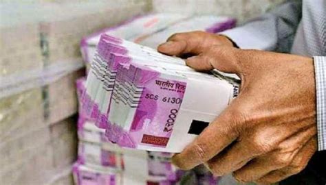 महाराष्ट्रातील सरकारी कर्मचाऱ्यांना नवीन वर्षांमध्ये आणखी 5 टक्के वाढणार महागाई भत्ता D A