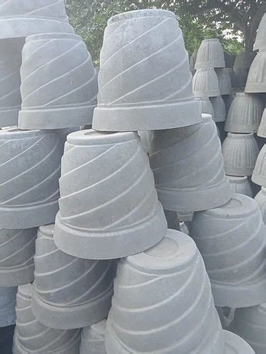 Rcc Cement Square Pots At Rs 650 Piece Square Plastic Pot In Bengaluru Id 2850639047391
