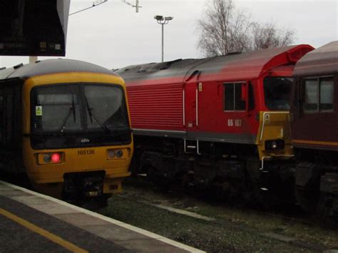 Photo Of 165136 And 66107 At Didcot Parkway — Trainlogger