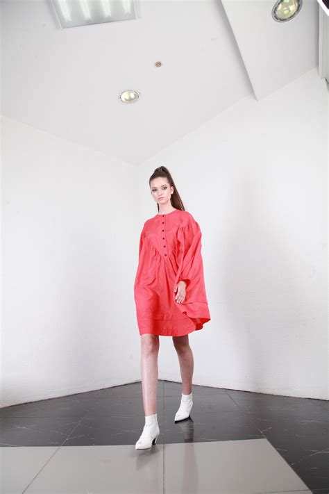 La Moda Oversize Algunos Consejos Para Lucir Mejor Esta Tendencia Moda La Revista El