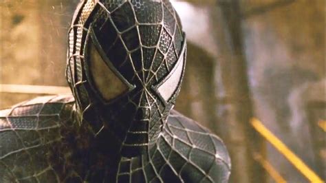 Tobey Maguires Original Symbiote Suit Was True Body Horror Compared To