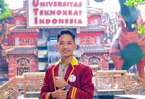 Wawan Koswara Mahasiswa Universitas Teknokrat Indonesia Juara Nasional Lomba Desain Poster