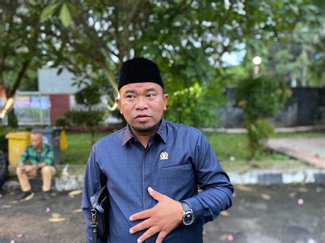 Breaking News Bangunan Uptd Puskesmas Aluh Aluh Ambruk Kantor Berita Kalimantan