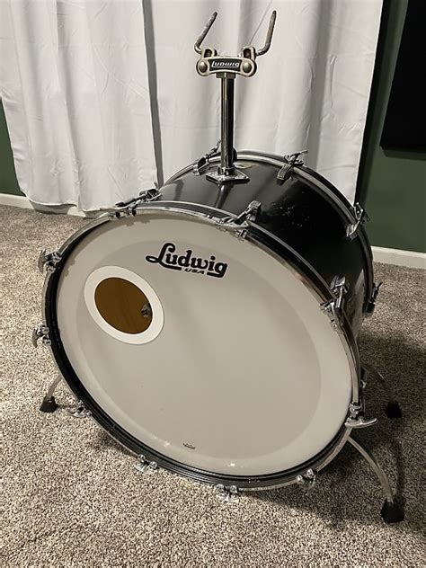 26x16 Ludwig Classic Maple 1970s Black Cortex Bass Drum Reverb