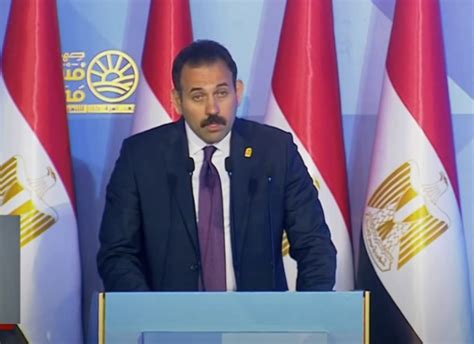 الرئيس السيسي يشهد افتتاح المرحلة الأولى من موسم الحصاد لمشروع مستقبل