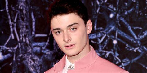 Stranger Things Noah Schnapp Explains How His Character Helped Him