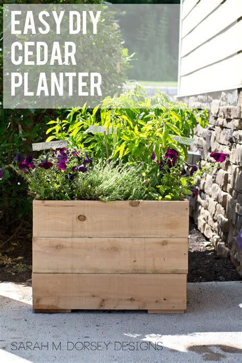 Easy DIY Cedar Planter Dorsey Designs