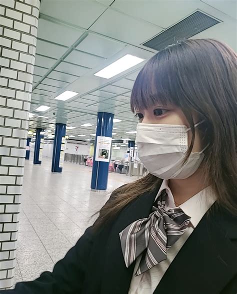 【絶対見て！】正真正銘美少女にガチ痴漢＆逆さ撮り成功 Fc2まとめ