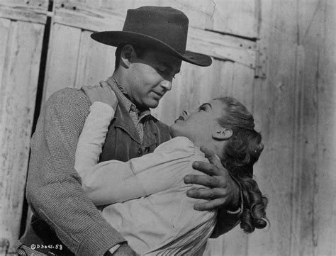 Nancy Saunders Čsfd Cz